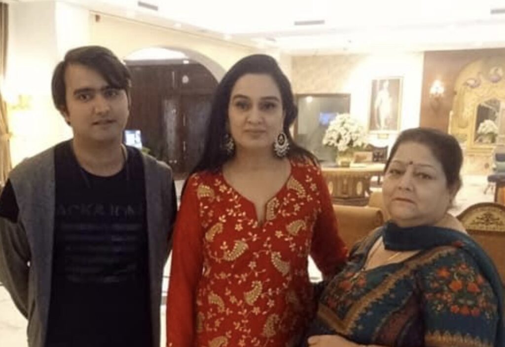 Paras Mehta expresses heartfelt gratitude to his mother for being an ...